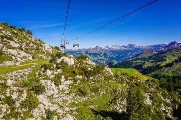 Stoos: Wandern auf dem Gratwanderweg Klingenstock - Fronalpstock ...