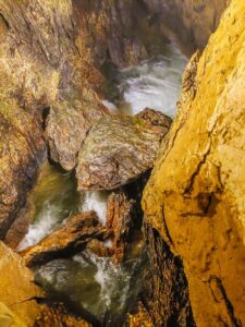 Grottes de Vallorbe Caves - Our Swiss experience