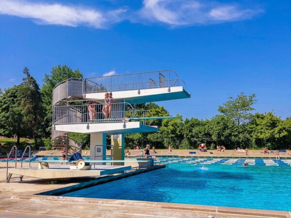 10 swimming pools "Badis" in the Bern region that you will love - Our ...